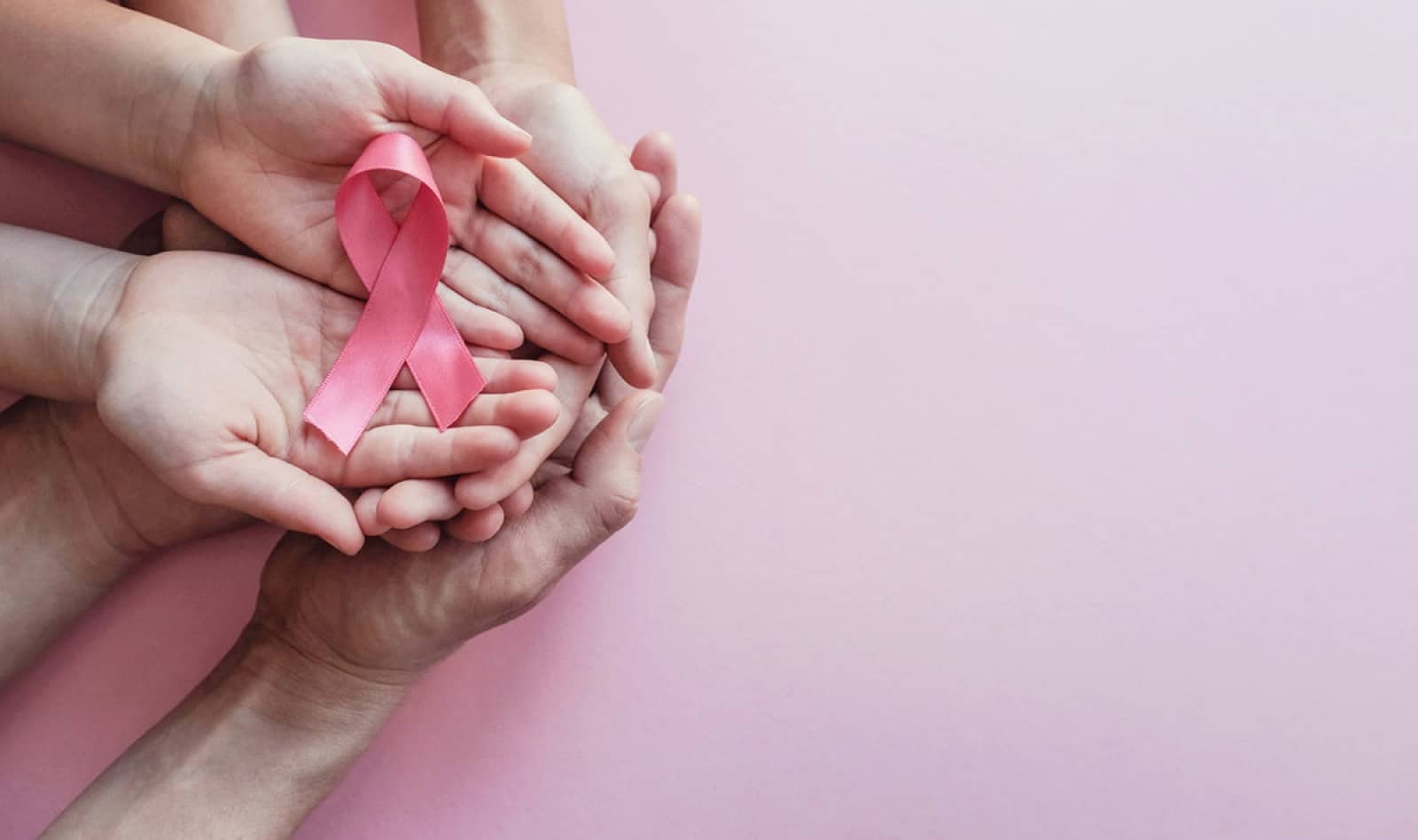 El tipo de mama de cada mujer puede predecir el riesgo de padecer un cáncer e incluso la ...